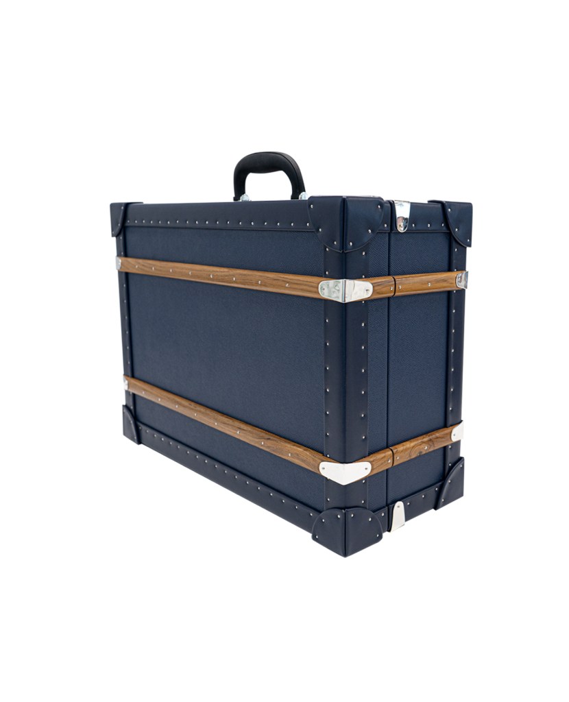 Blue Trunk – Albidaa