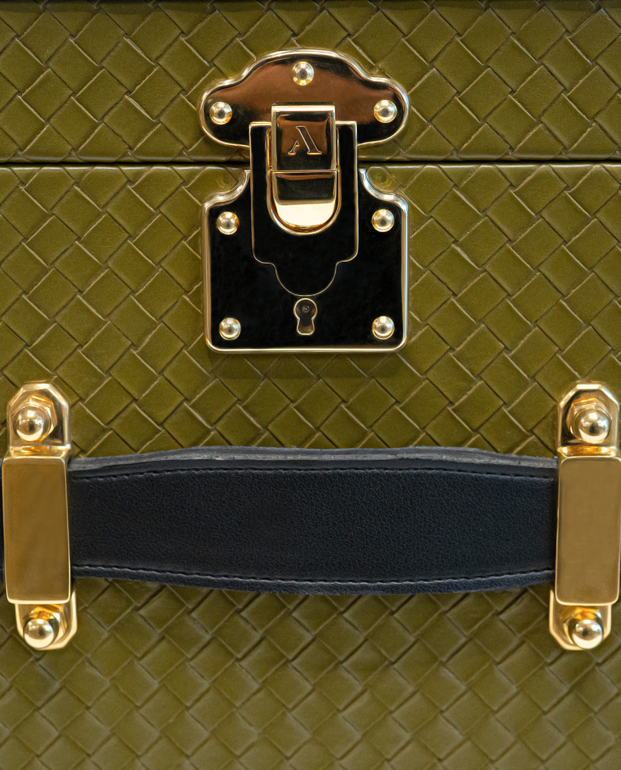 Custom Trunks - Albidaa